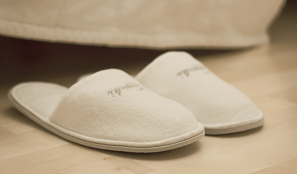 SLIPPERS - ACACIA